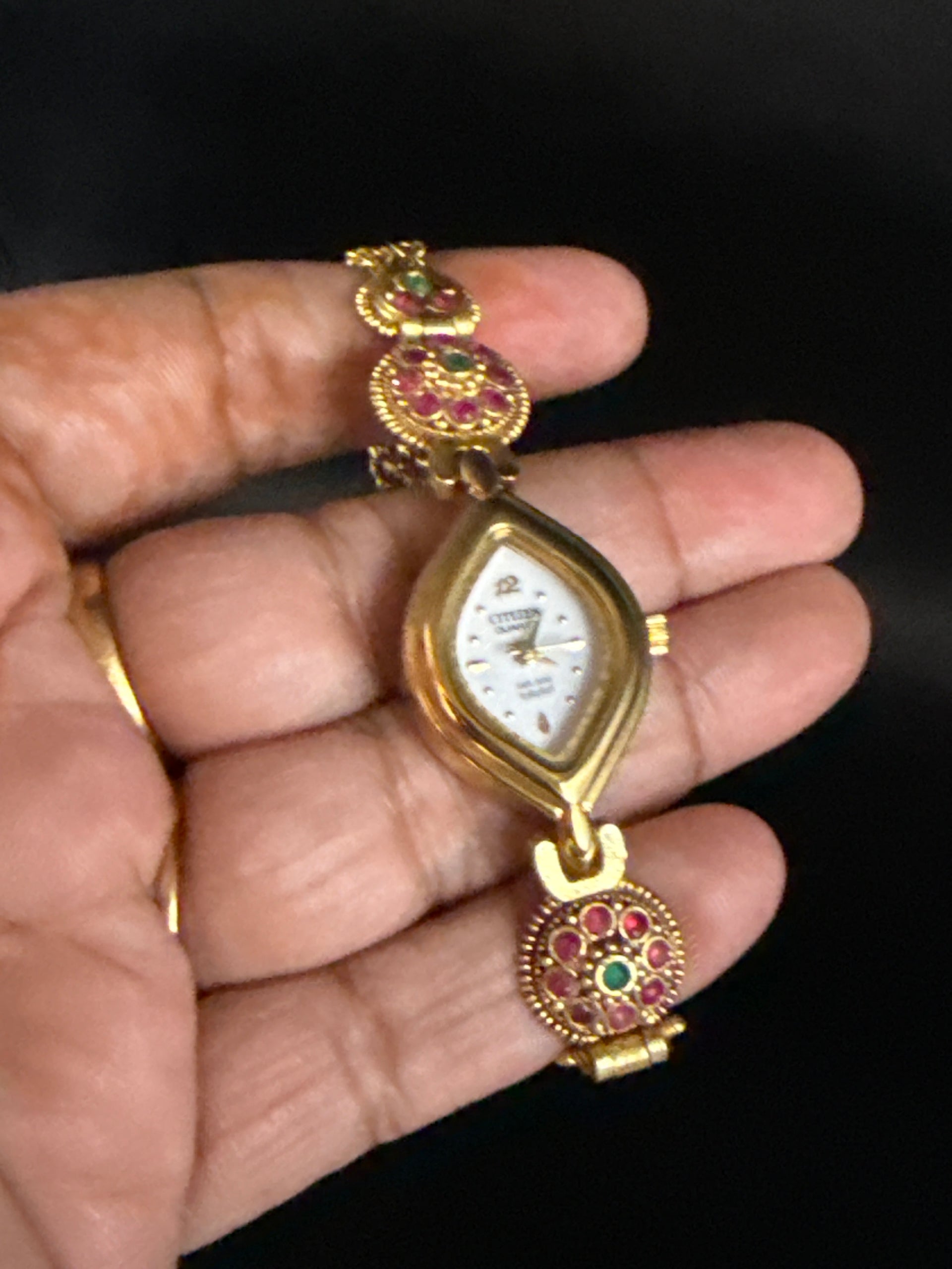 Kempu round watch flower – My Store